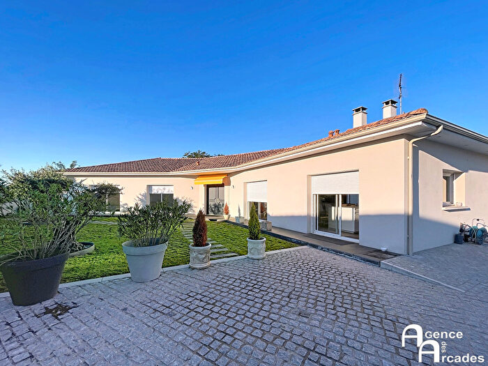 Maison 7 pièces à vendre à Izon