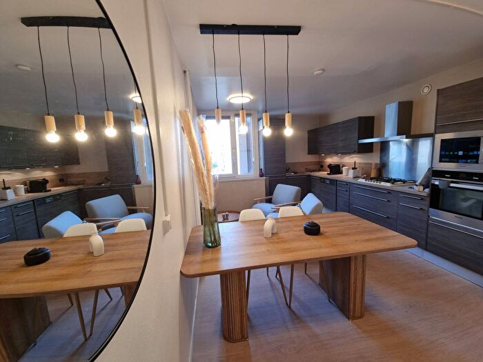 Appartement à louer - Chantiers, Versailles - 1 pièce