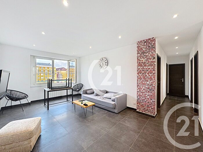 Appartement à vendre - Belfort, Centre-ville, Fb de Montbéliard - 5 pièces - 4 chambres