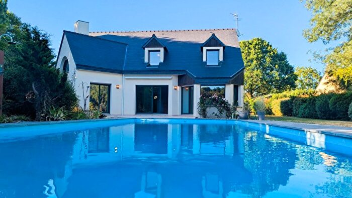 Maison 8 pièces à Ploërmel, à vendre