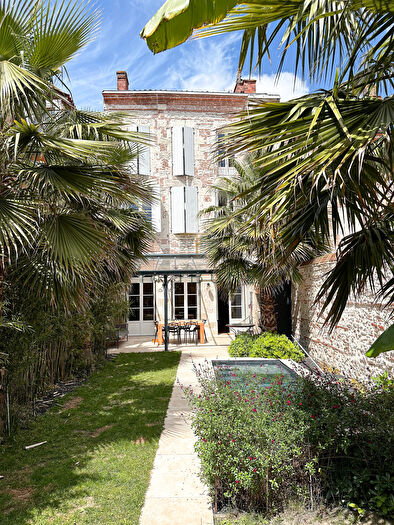 Maison à vendre - Agen, Carnot - 6 pièces - 4 chambres