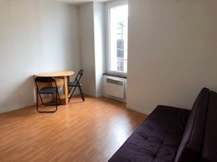 Appartement à louer - Centre, Châteaubriant - 2 pièces - 1 chambre
