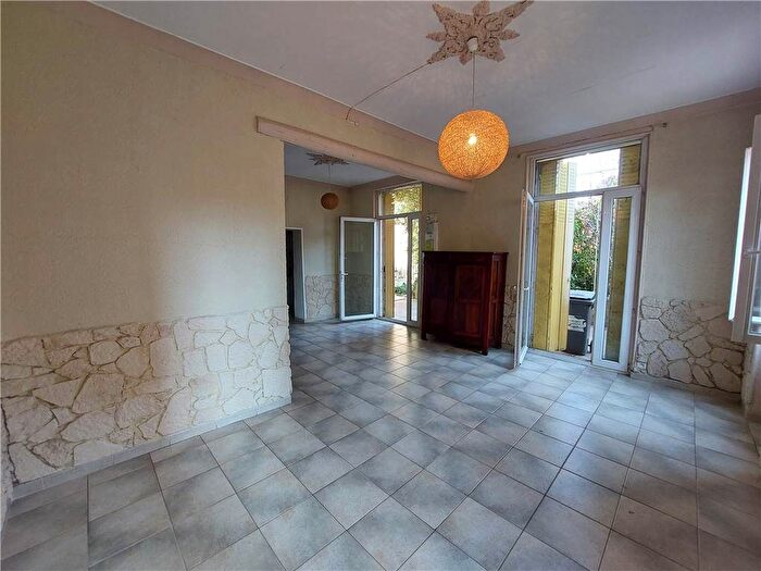 Maison à louer - Vaison-la-Romaine - 4 pièces - 3 chambres