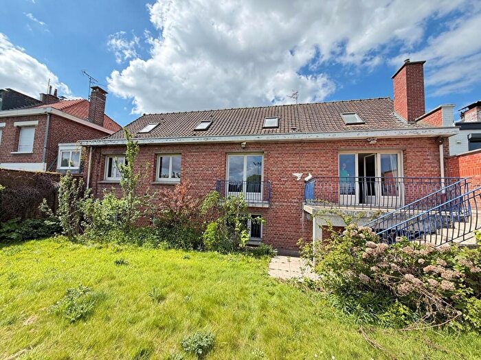 Marcq-en-Barul, Mairie : Maison 7 pièces à vendre