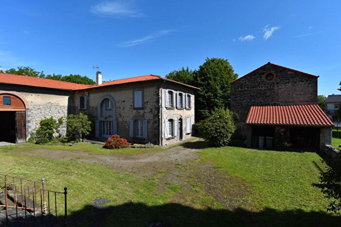 Maison 7 pièces à vendre à Le Cendre