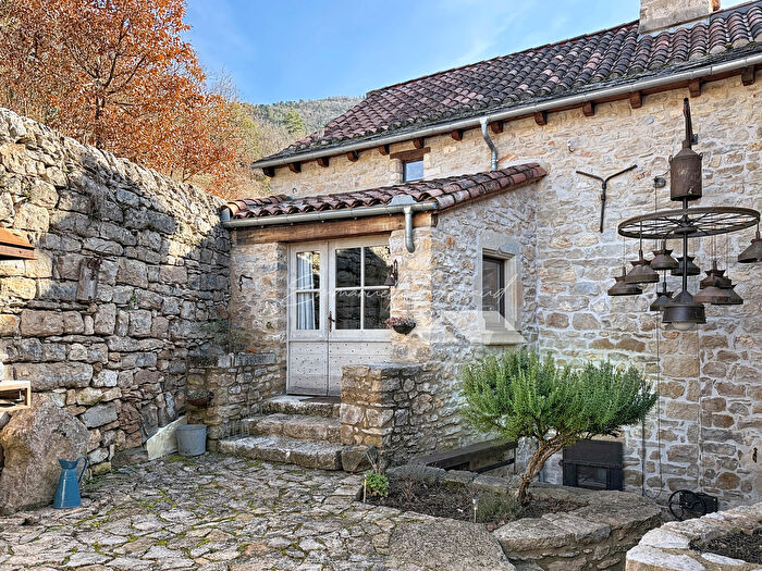 Maison à vendre - La Cresse - 7 pièces - 5 chambres