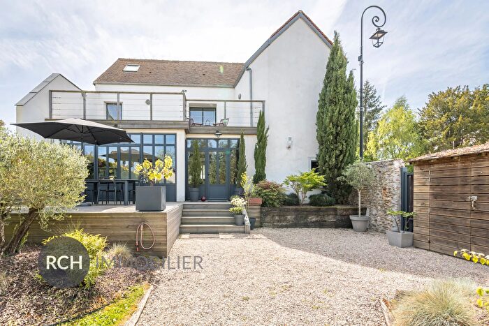 Maison 4 pièces à vendre à Montfort-lAmaury