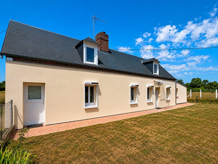 Saint-Aubin-le-Guichard : Maison 3 pièces à louer