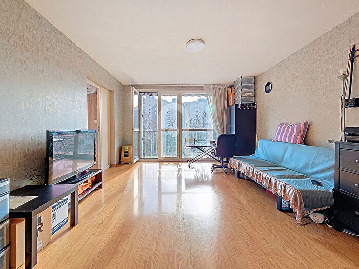 Asnières-sur-Seine, Coubertin : Appartement 3 pièces à vendre