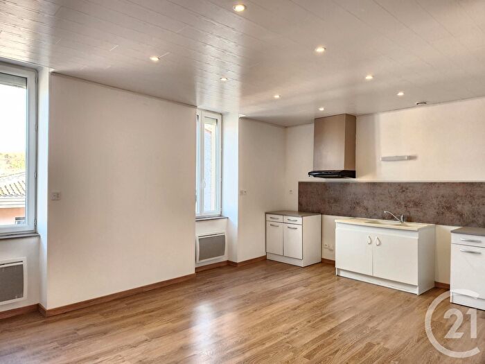 Appartement à louer - Camarès - 3 pièces - 2 chambres