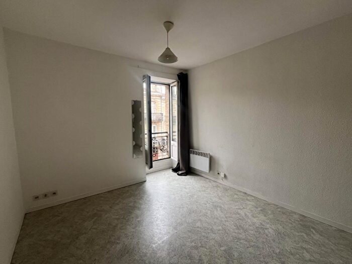 Appartement à louer - Bordeaux, Capucins, Saint-Michel - 1 pièce