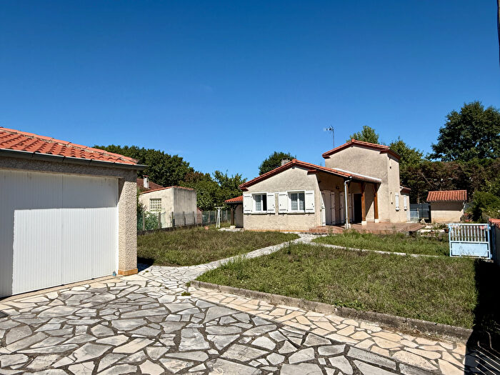 Maison à vendre - Saint-Juéry - 6 pièces - 4 chambres