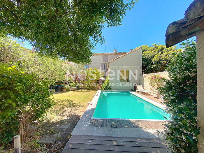Maison à vendre - Vallabrègues - 5 pièces - 3 chambres