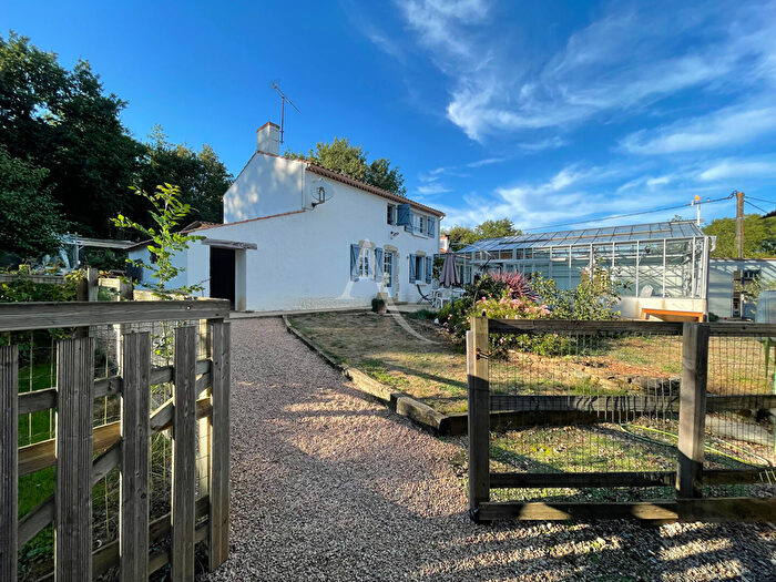 Maison à vendre - La Chapelle-Hermier - 4 pièces - 3 chambres
