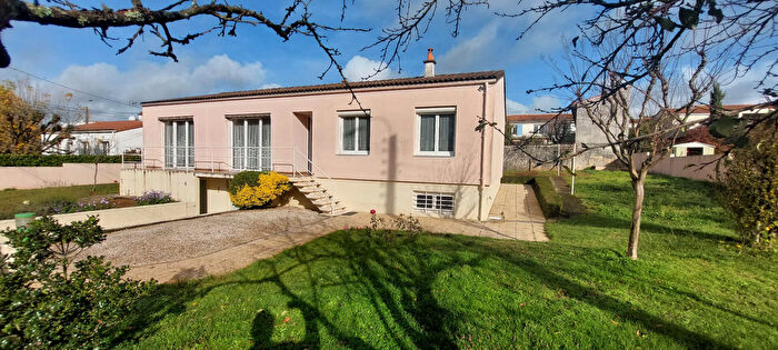 Maison à vendre - Niort, Souché - 5 pièces - 3 chambres
