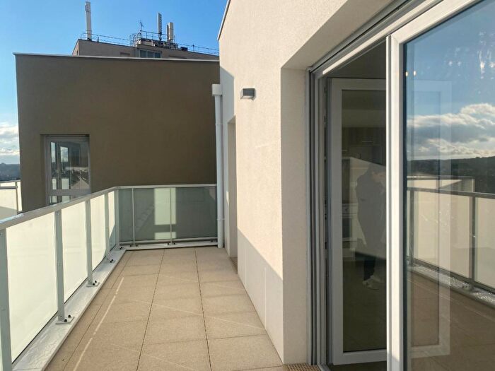 Appartement 3 pièces à Nemours, Mont-Saint-Martin, à louer