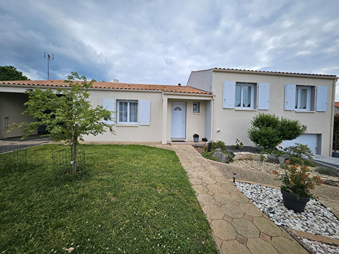 Maison 4 pièces à vendre à Longèves