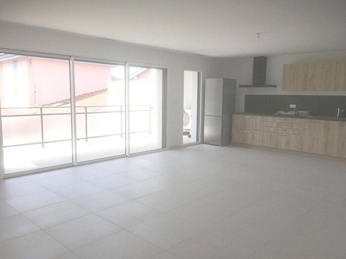 Appartement 3 pièces à Sérézin-du-Rhône, à louer