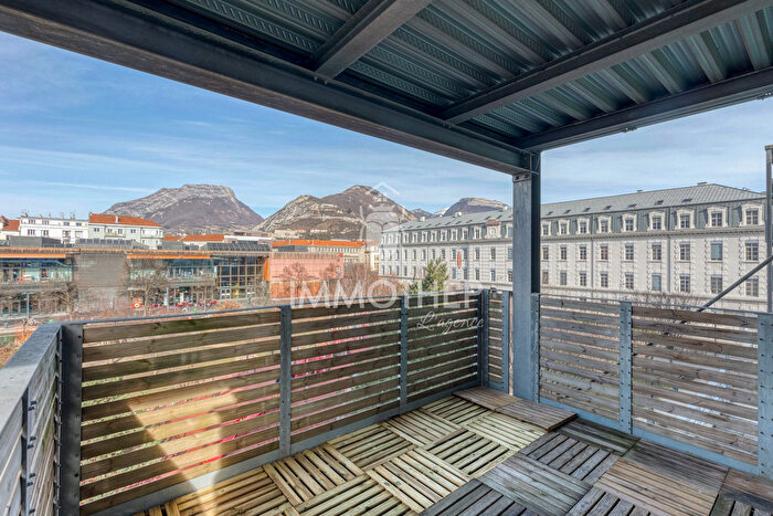 Appartement 3 pièces à Grenoble, Championnet, à vendre