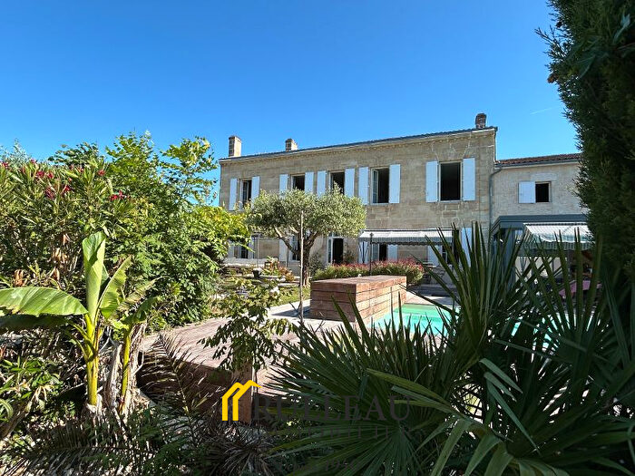 Maison 7 pièces à vendre à Aubie-et-Espessas
