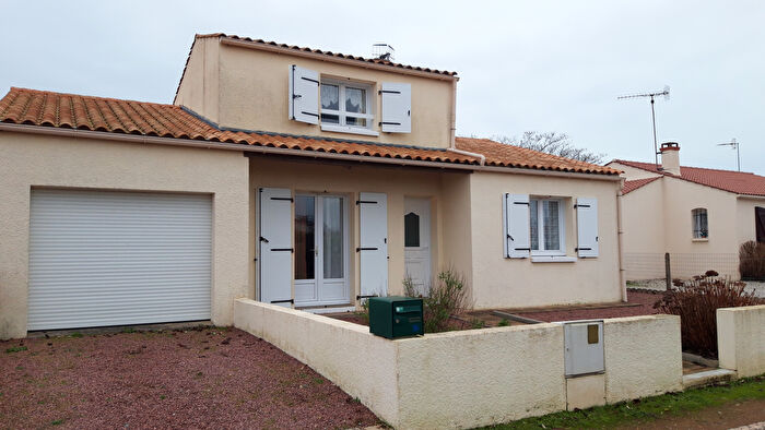 Maison à vendre - Longeville-sur-Mer - 4 pièces - 3 chambres