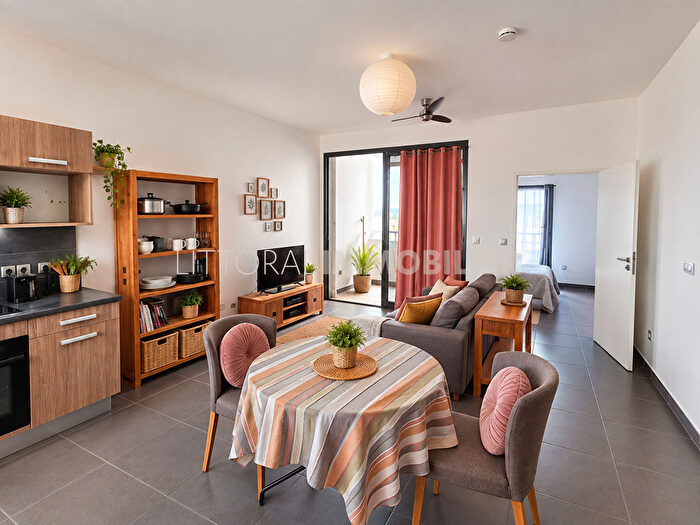 Appartement 2 pièces à vendre à Saint-Paul, Centre-ville, Etang