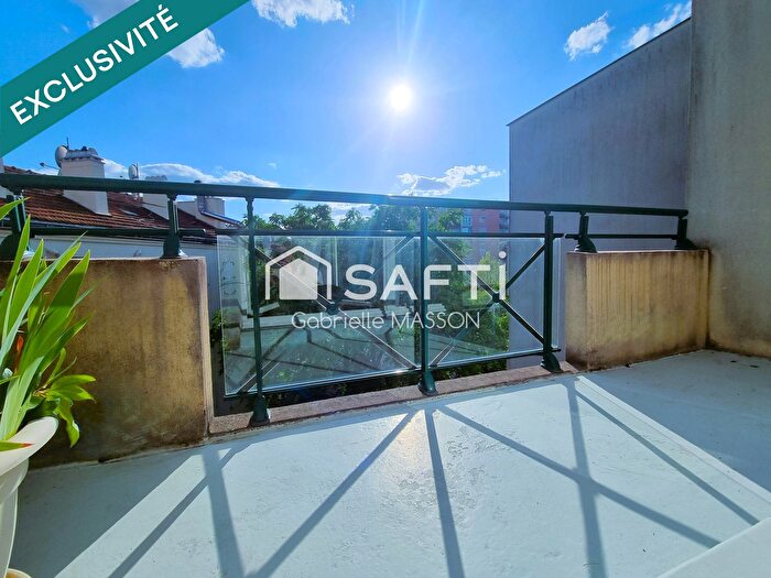 Appartement à vendre - Le Kremlin-Bicêtre - 5 pièces - 3 chambres