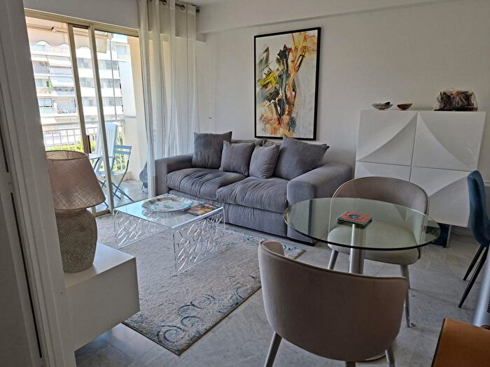 Appartement 2 pièces à louer - Cannes, Pointe Croisette