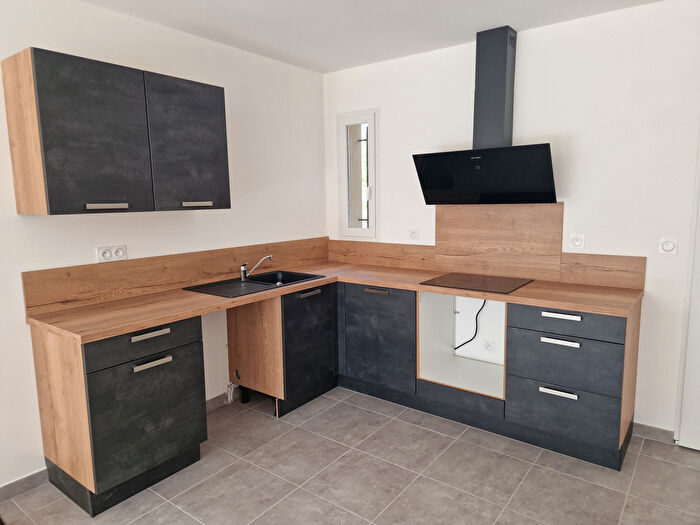 Maison à vendre - Mouriès - 3 pièces - 2 chambres