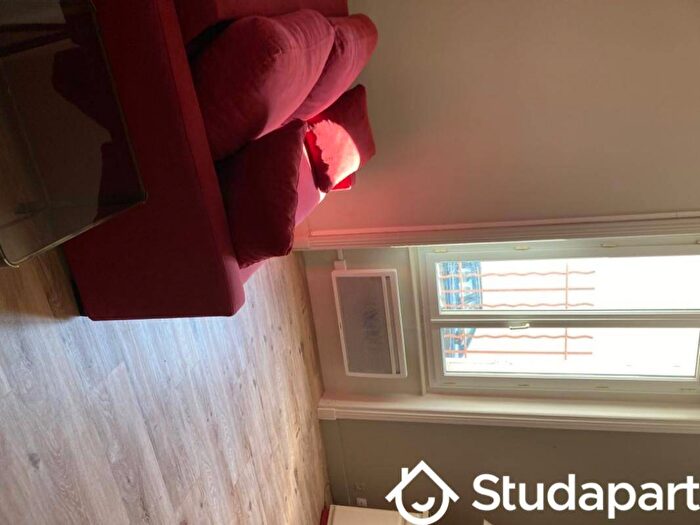 Appartement à louer - Badouillère-Saint Roch-Valbenoîte, Saint-Étienne - 2 pièces - 1 chambre