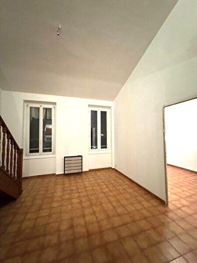 Appartement à louer - Marseille ème - 4 pièces - 3 chambres