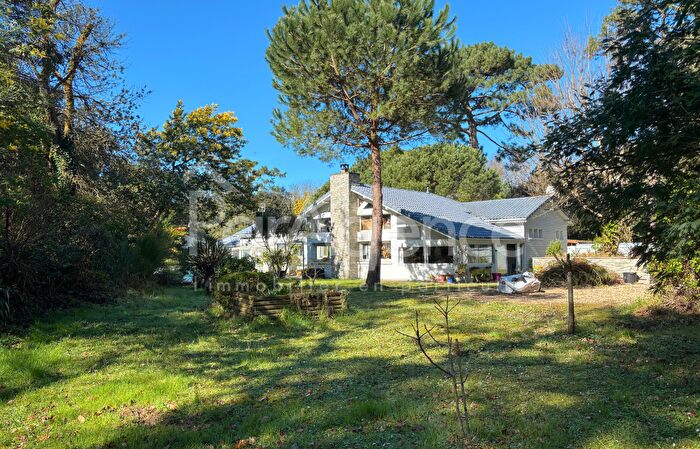 Maison à vendre - Saint-Palais-sur-Mer - 6 pièces - 4 chambres