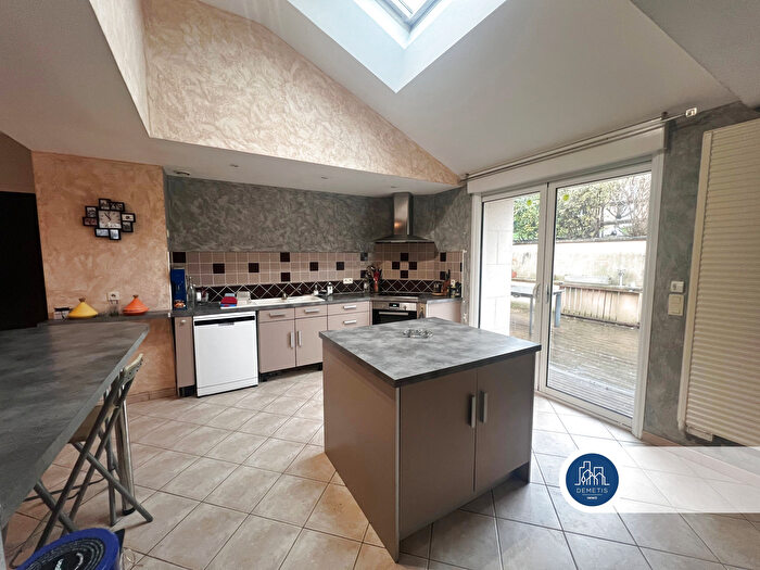 Maison à vendre - Mamers - 6 pièces - 5 chambres