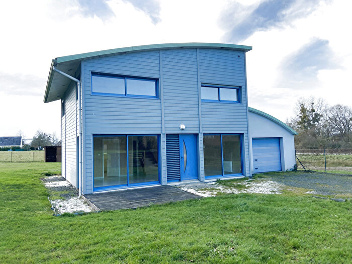 Maison à vendre - Coësmes - 5 pièces - 4 chambres