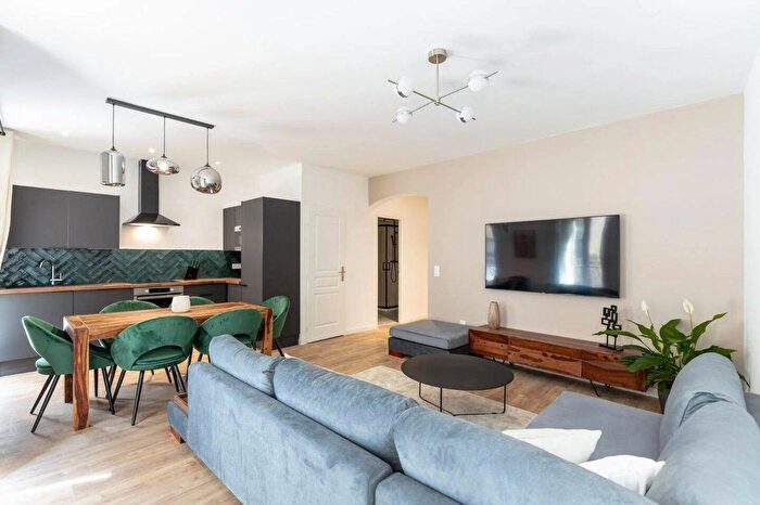 Appartement à louer - Préfecture, Marseille ème arrondissement - 5 pièces - 4 chambres