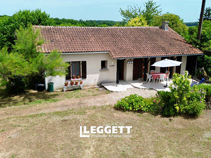 Maison à vendre - Pillac - 5 pièces - 3 chambres