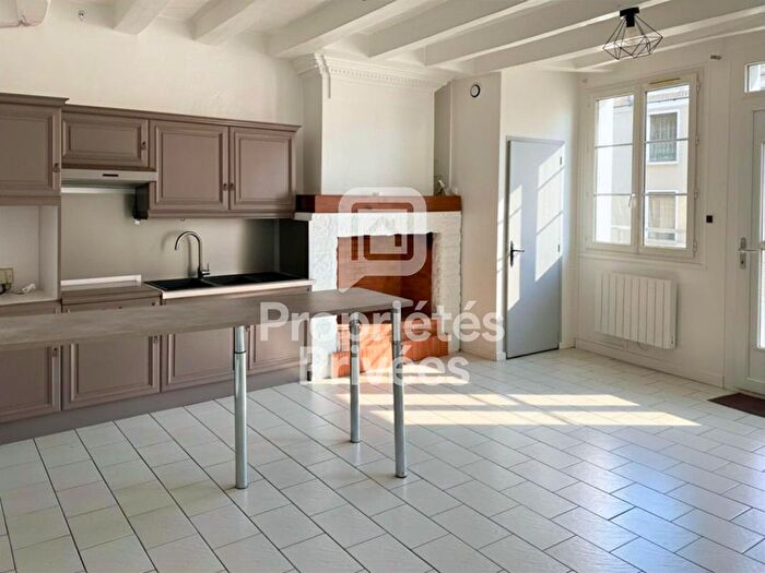 Maison 4 pièces à Cheillé, à vendre
