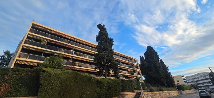 Appartement à vendre - Cagnes-sur-Mer, Saint-Roman, Lautin - 2 pièces - 1 chambre