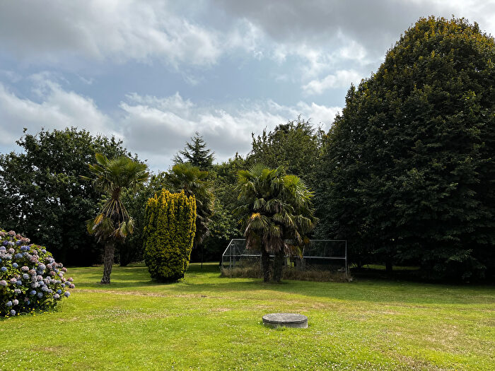 Maison à vendre - Pleurtuit - 10 pièces - 7 chambres