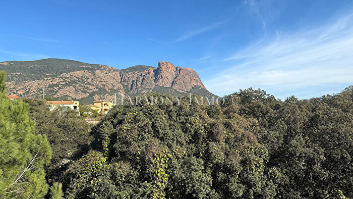 Maison à vendre - Afa - 8 pièces - 6 chambres