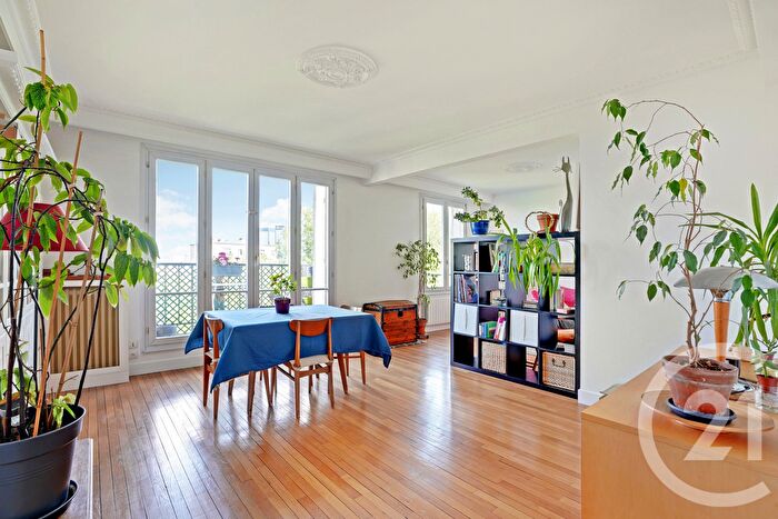 Paris 20ème, Gambetta : Appartement 4 pièces à vendre