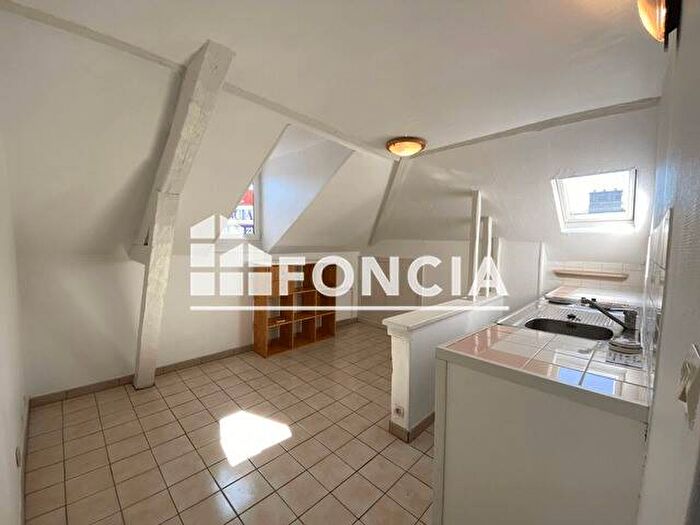 Appartement à louer - Est, Lisieux - 2 pièces - 1 chambre