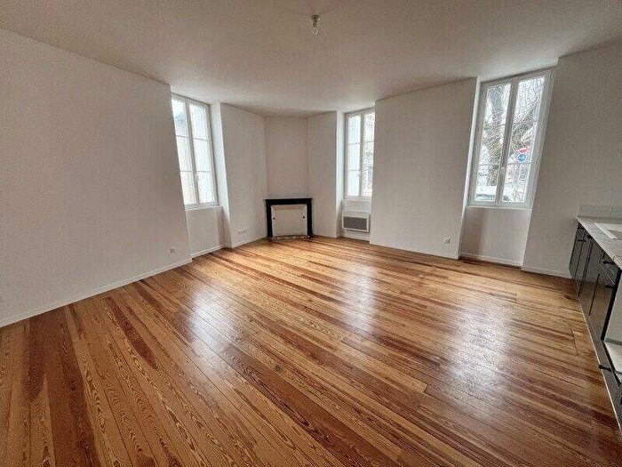 Appartement à louer - Targon - 3 pièces - 2 chambres