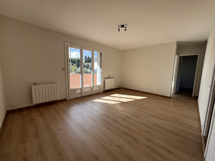 Appartement à louer - Aubenas, Paillouse, Baza - 3 pièces - 2 chambres