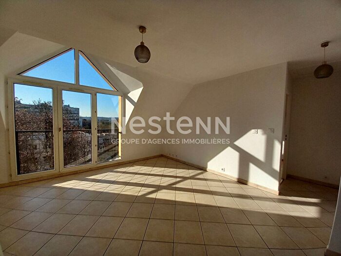 Appartement à louer - Saphir, Longjumeau - 2 pièces - 1 chambre
