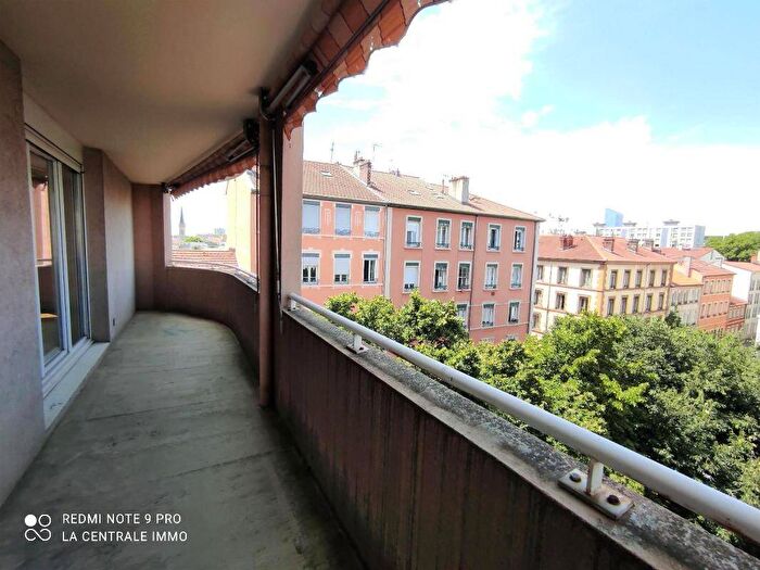 Appartement à louer - Charpennes-Tonkin, Villeurbanne - 5 pièces - 3 chambres