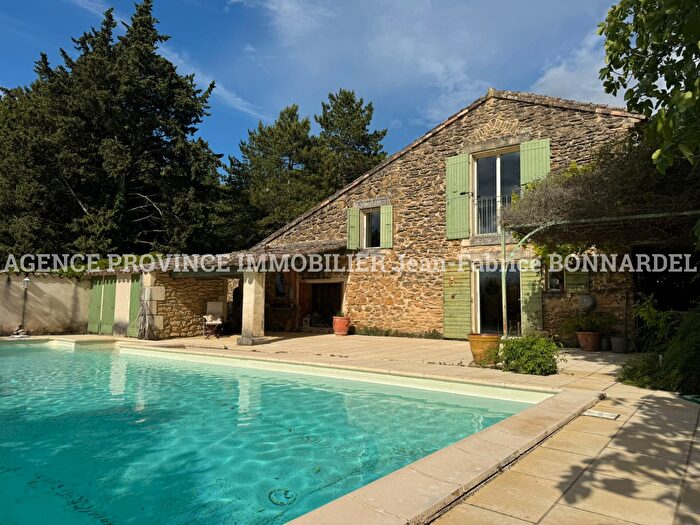 Maison 7 pièces à Grillon, à vendre