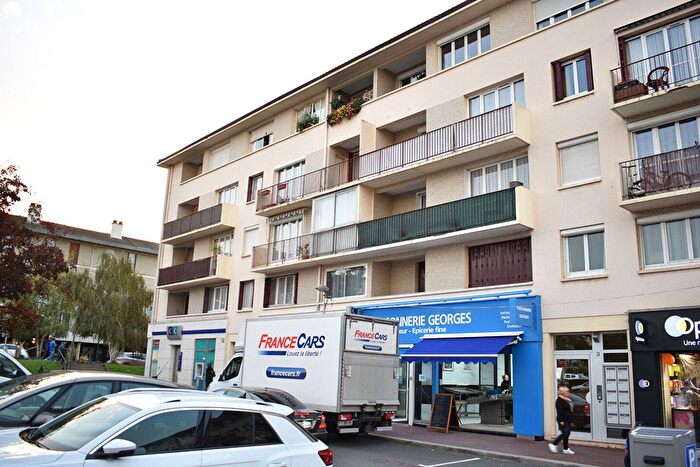 Vieux Marché-Claude Bonne, Franconville : Appartement 3 pièces à louer