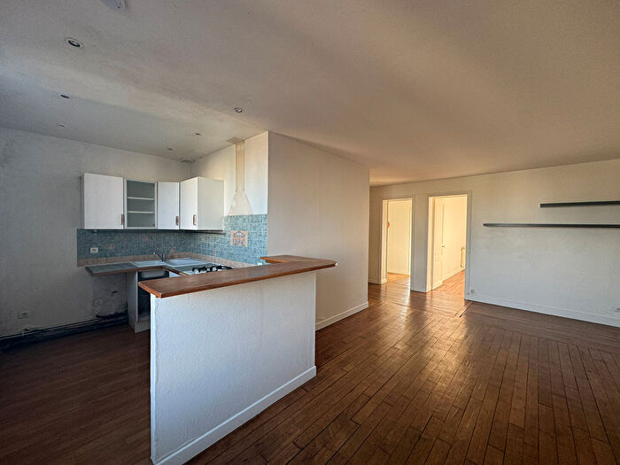 Appartement à vendre - Aubervilliers, Centre-ville, Victor Hugo - 3 pièces - 2 chambres