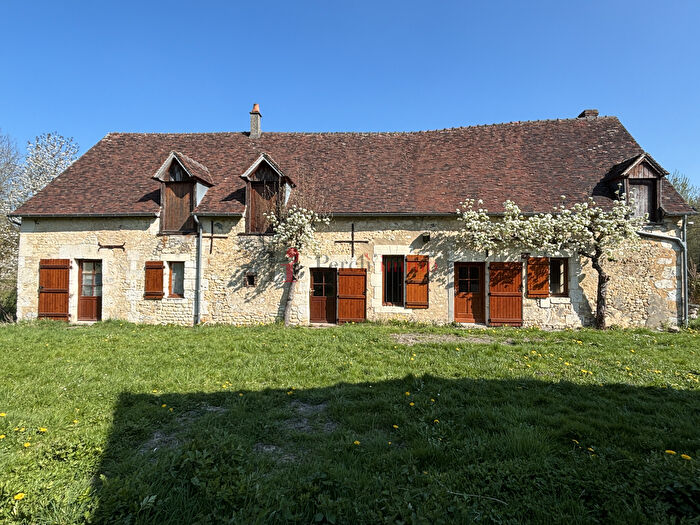 Saint-Denis-sur-Huisne : Maison 4 pièces à vendre